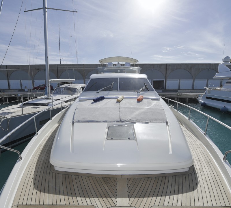 Celine Yacht Charter Details, Ferretti 70 | CHARTERWORLD Luxury Superyachts